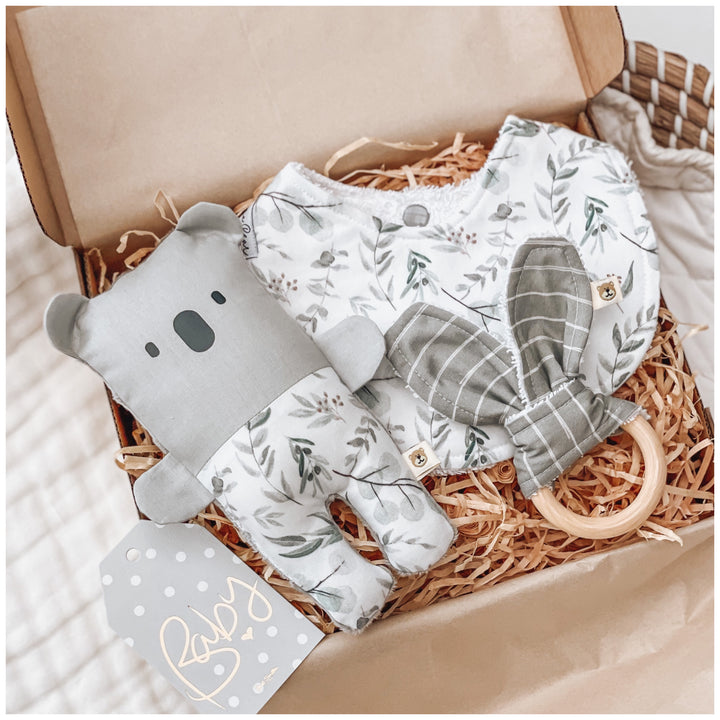 Gender Neutral Baby Giftbox – Mama Bear
